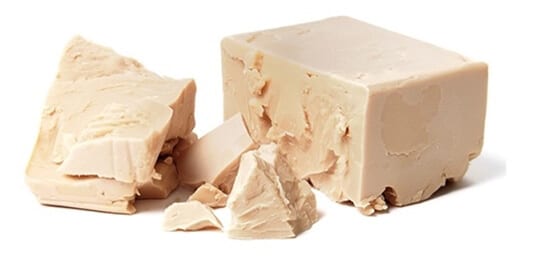 Un Boulanger vous explique comment faire sa levure (et son levain) maison